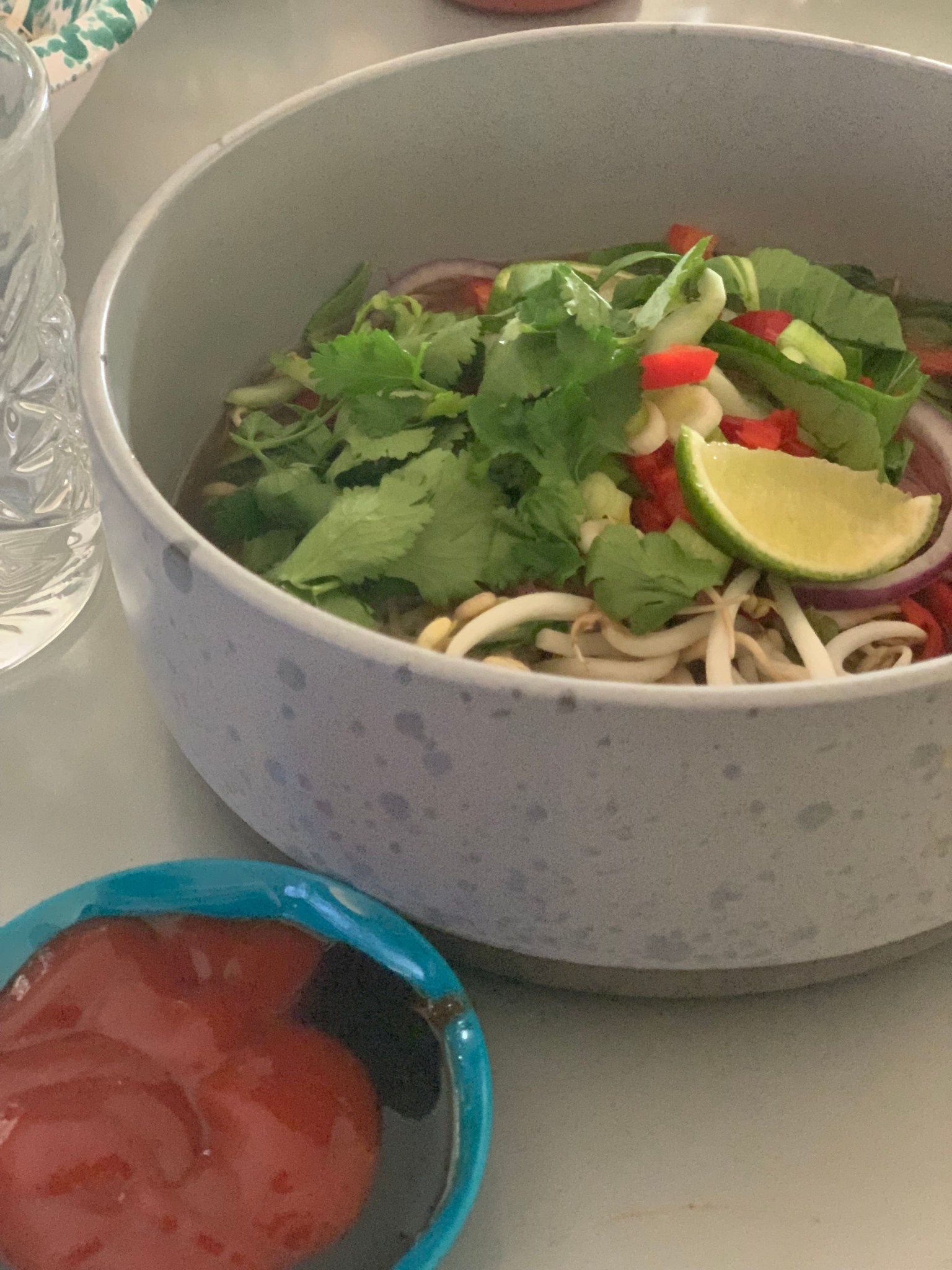 Phô – vietnamesisk soppa – Stunder vid spisen